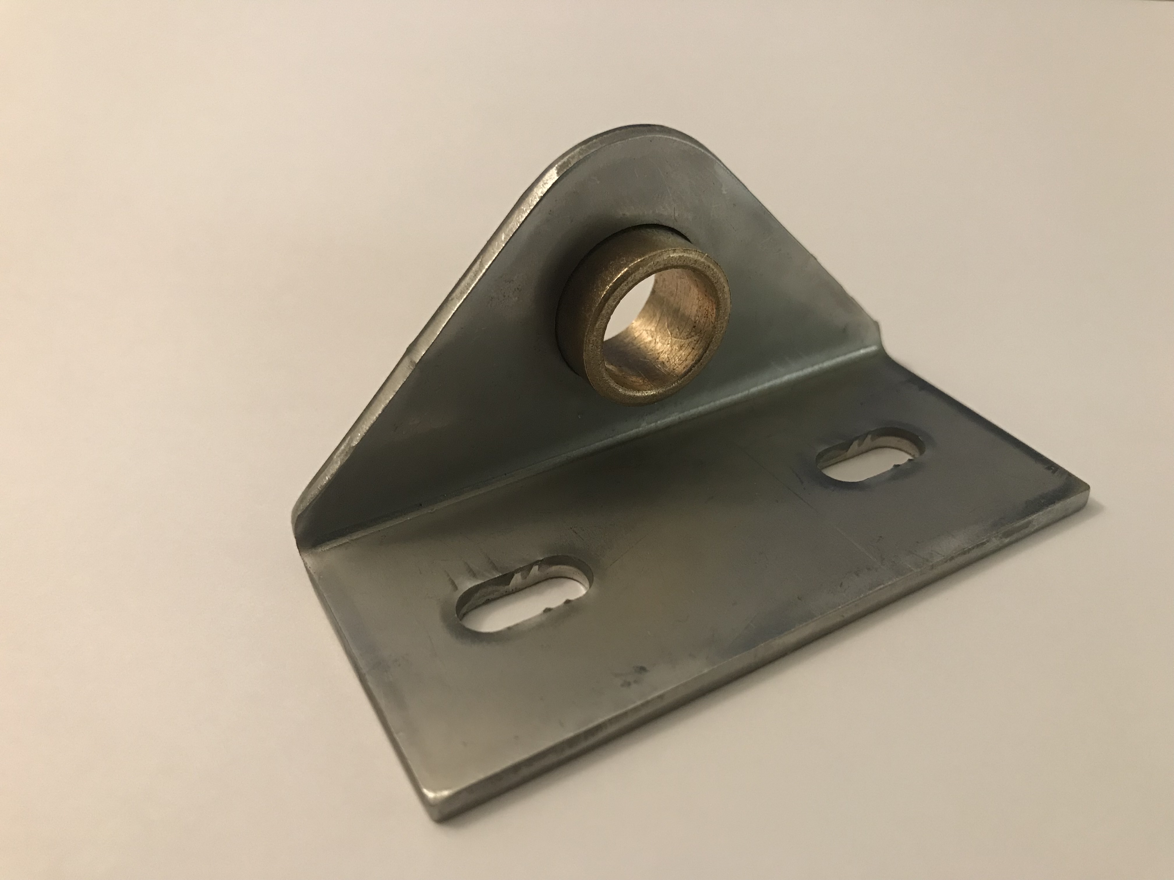 MOUNT BRACKET W/BUSH AVIDA INC - Incubation Systems Inc